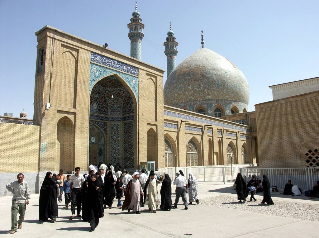 The Ultimate Two Week Iran Itinerary - Lost With Purpose