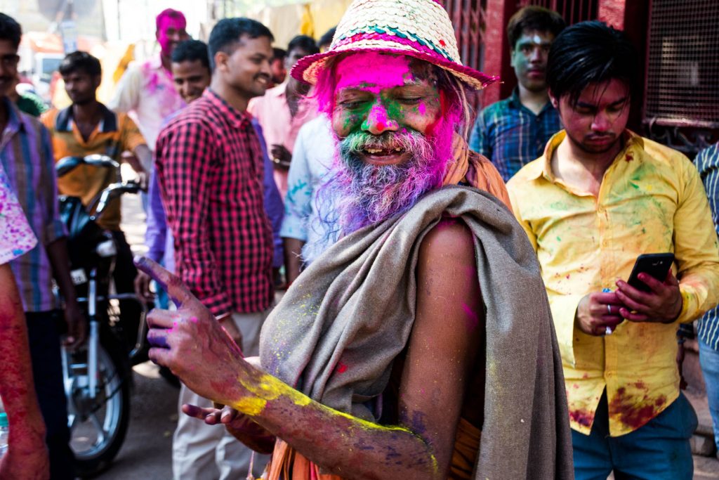 Complete Guide To Playing Holi In Varanasi - Lost With Purpose